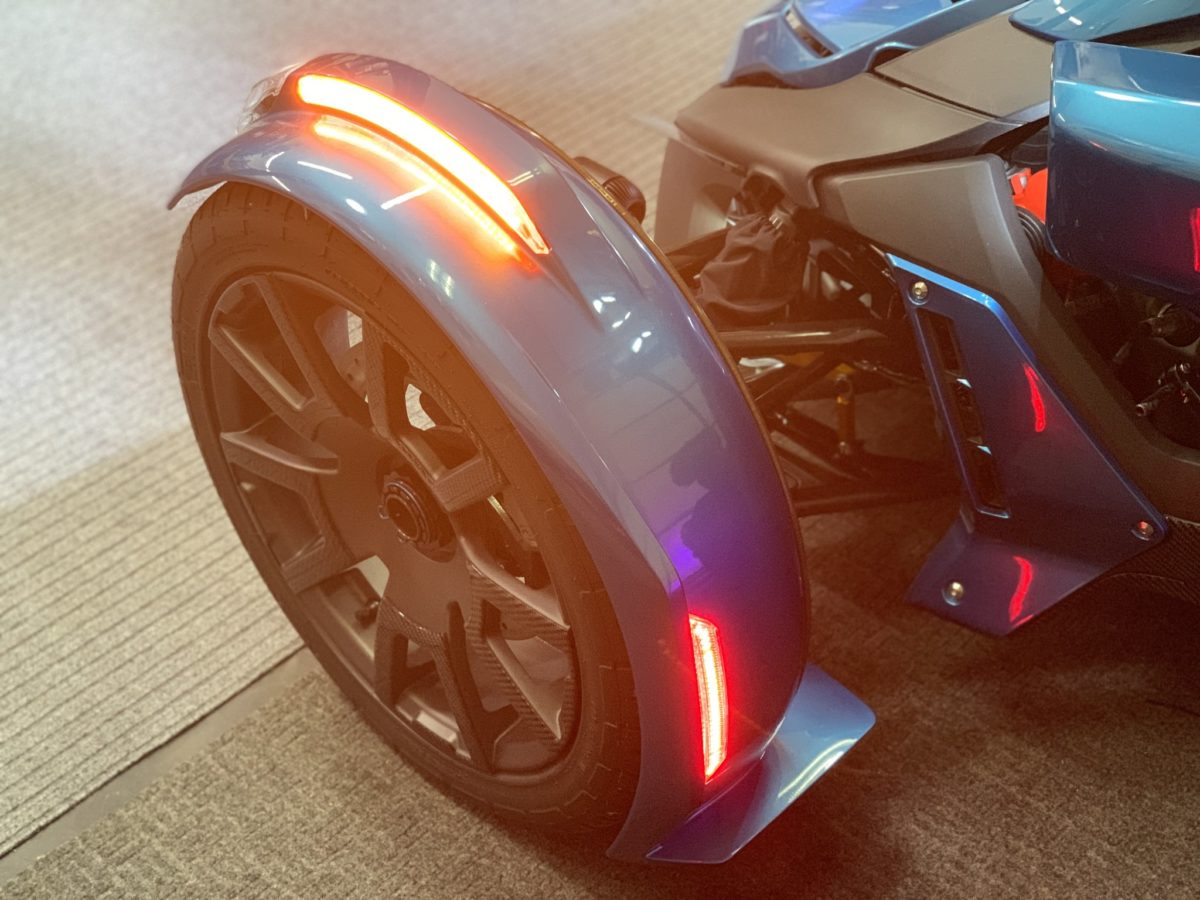 Ryker Sequential Front Fender LED – Spyder Boyz